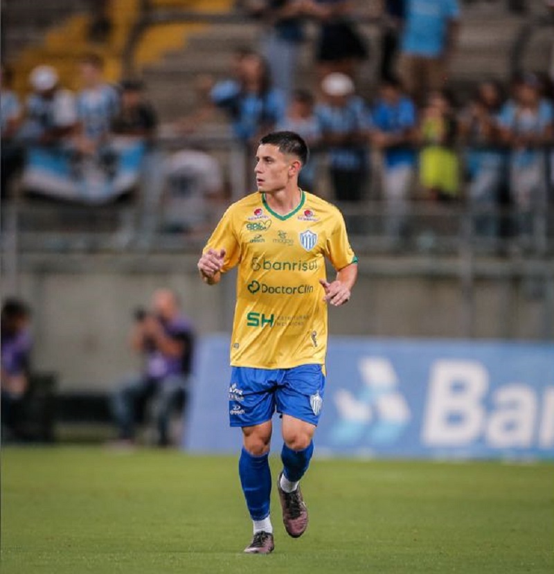 Conheça o atleta de Meleiro que está perto de acertar com o Corinthians ...