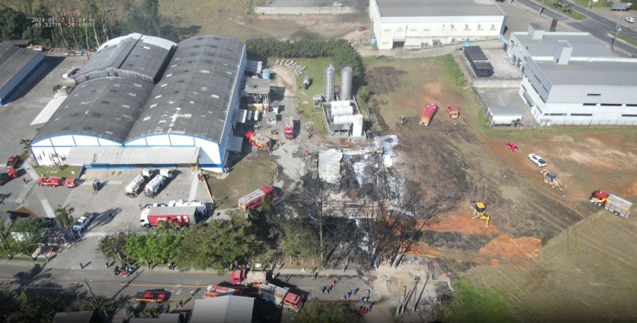 Vazamento de solvente foi a causa do incêndio de grandes proporções em ...